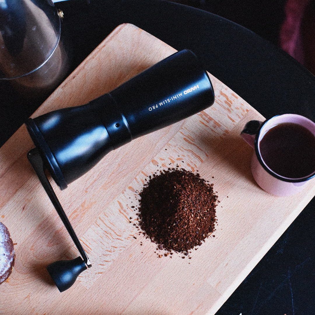 Moudre son café soi-même : pourquoi et comment broyer vos grains de ...